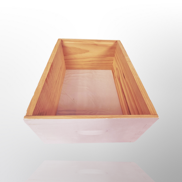 8 Frame Full Depth Deep Super Box Painted Fully Assembled – The Beehive Box
