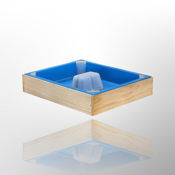 Beehive Top Feeder 8 Frame Size – The Beehive Box